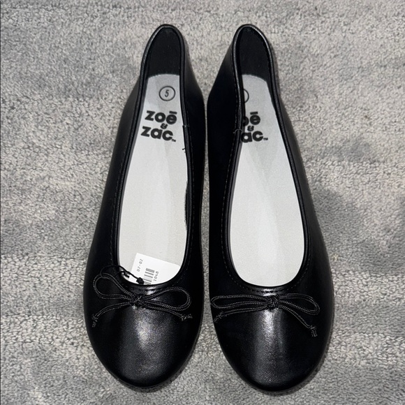 Zoe & Zac | Shoes | New Zoe Zac Dress Shoes Size Big Girls 5 | Poshmark